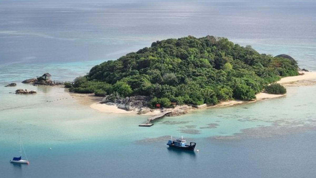 Ingat! Pengelolaan Pulau-Pulau Kecil Kini Wajib Kantongi Izin - Mata ...